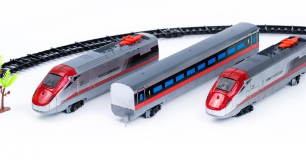 Set trenulet cu circuit de 100 cm, cu baterii, sunete si lumini ...